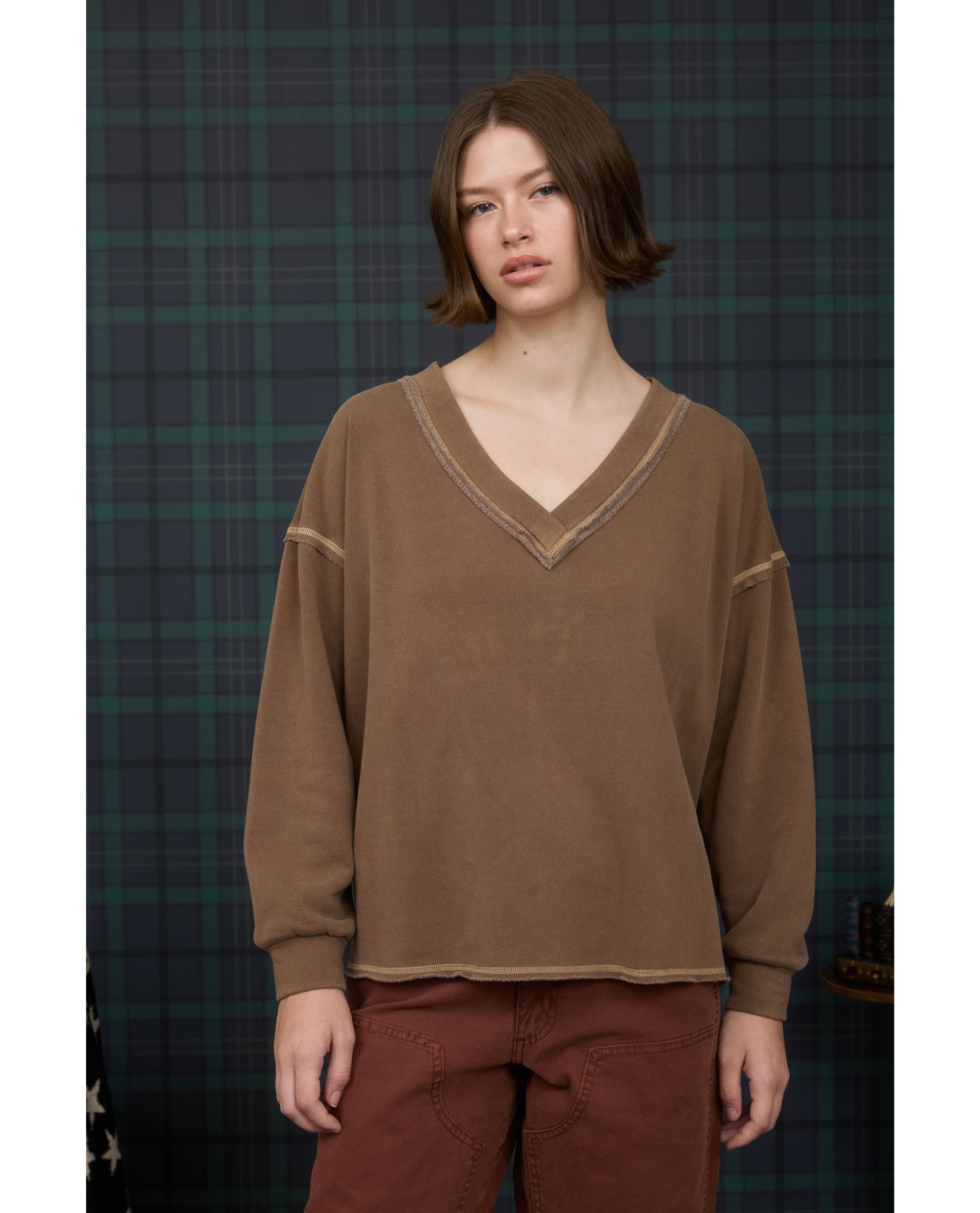 REVERSE STITCH V-NECK KNIT TOP – The Clothing Cove